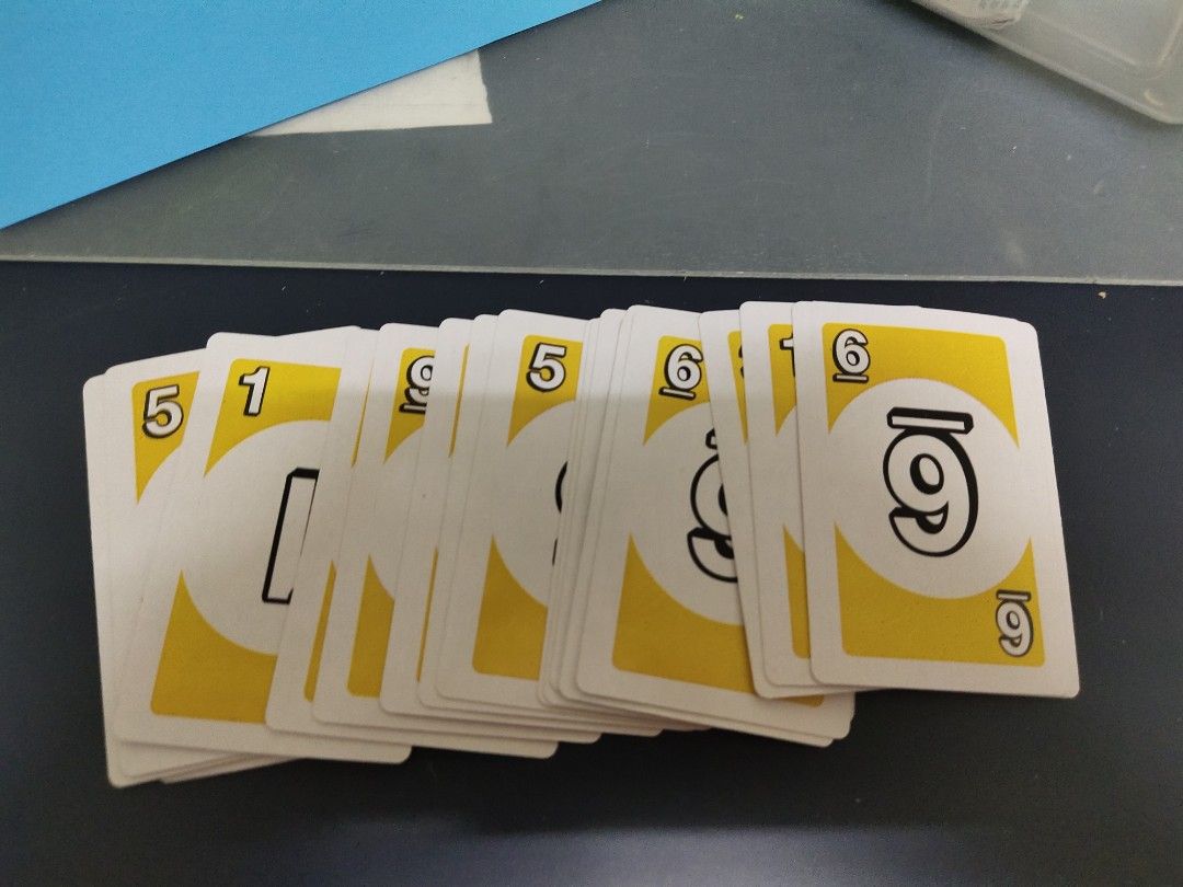 Fake Uno DOS, Hobbies & Toys, Toys & Games on Carousell