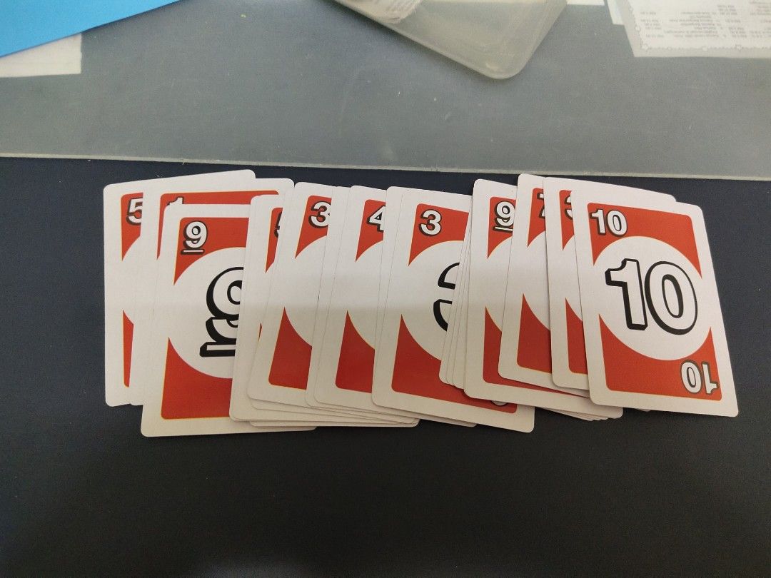 Fake Uno DOS, Hobbies & Toys, Toys & Games on Carousell