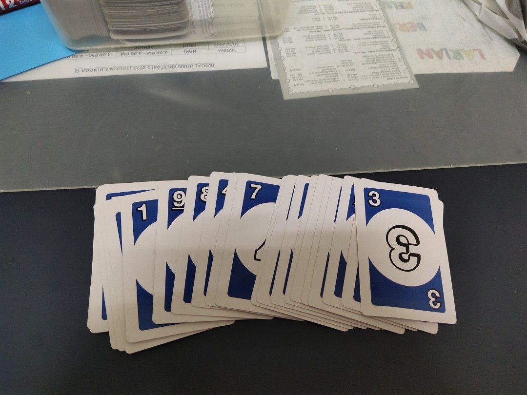 Fake Uno DOS, Hobbies & Toys, Toys & Games on Carousell