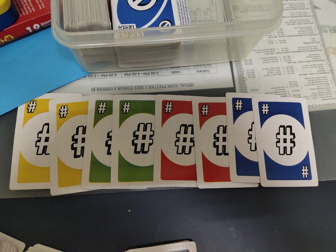 Fake Uno DOS, Hobbies & Toys, Toys & Games on Carousell