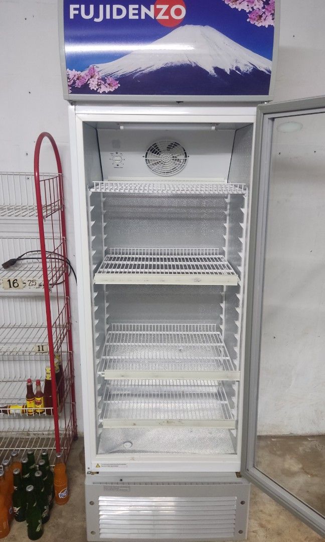 Fujidenzo SU 110A Showcase Chiller, TV & Home Appliances, Other Home ...