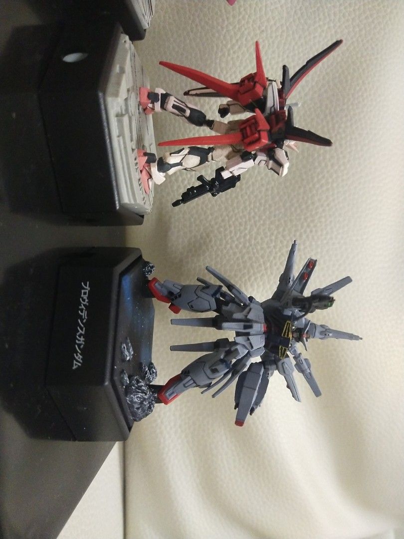 Gundam Miniature With Casing Display, Hobbies & Toys, Toys & Games on ...