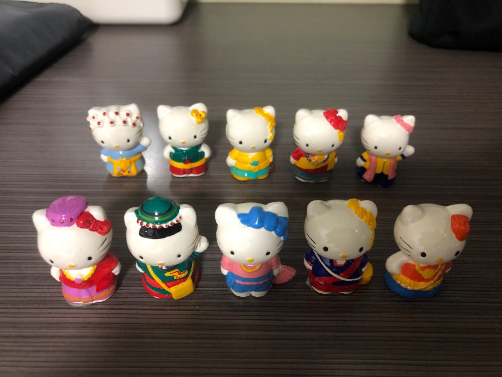 Hello Kitty Mini Figurines (Set of 10), Hobbies & Toys, Memorabilia ...