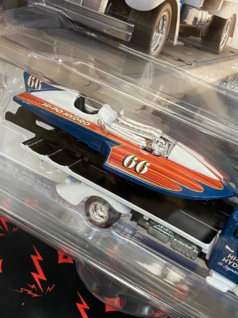 Hot Wheels Team Transport Mercedes AMG GT3 > HW Classic Hydroplane ...