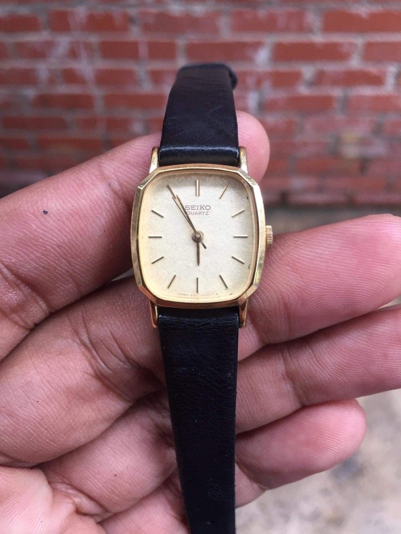 Kombo Seiko 5421-5180 Dan Seiko 7N01-0DF0, Women's Fashion, Watches ...