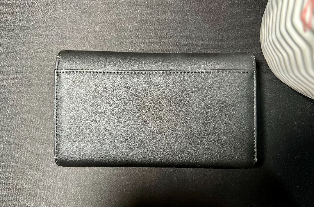 Marithe Francois Girbaud Leather Wallet, Women's Fashion, Bags ...