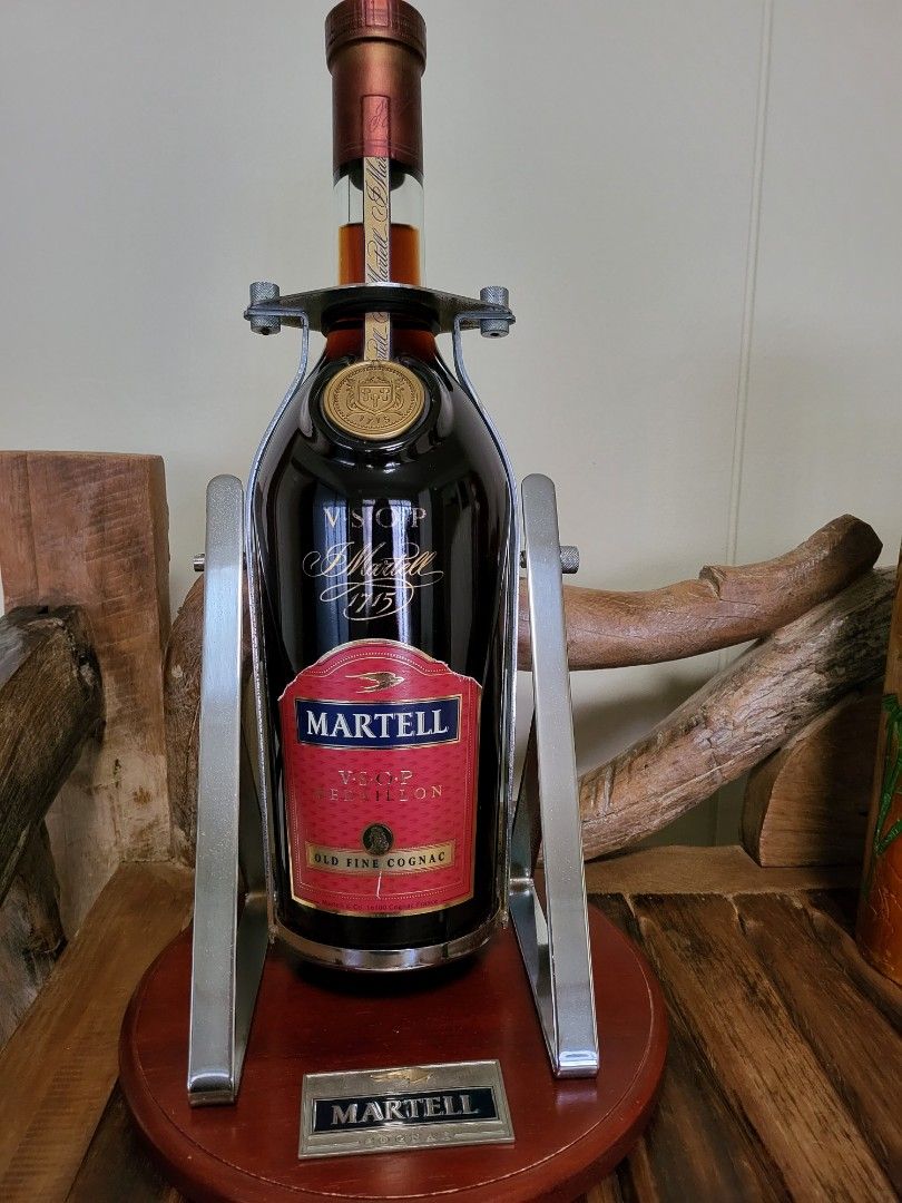 Martell VSOP Medallion 1715, Food & Drinks, Alcoholic Beverages on Carousell