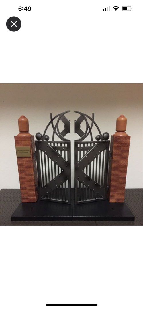 Marvel legends select X-men Gate Display Base, Hobbies & Toys, Toys ...