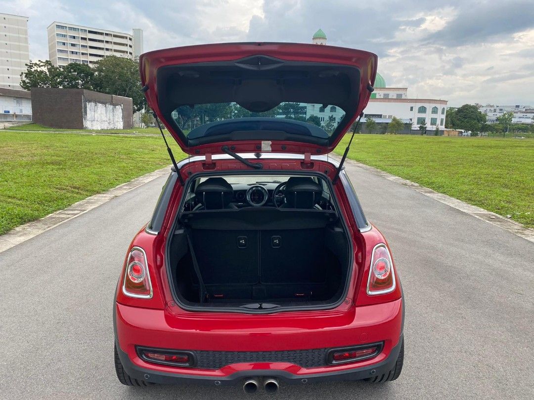 MINI Cooper S 1.6A Sunroof Auto, Cars, Used Cars on Carousell