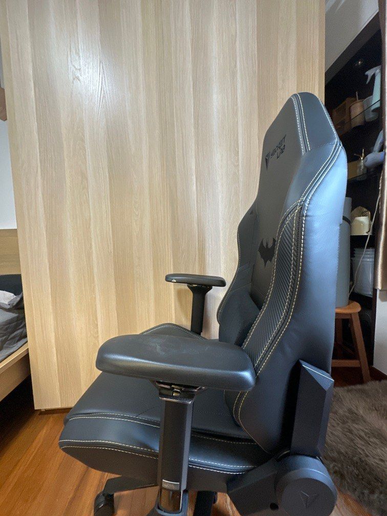 OMEGA Batman Edition Gaming SecretLab Chair, Furniture & Home Living ...