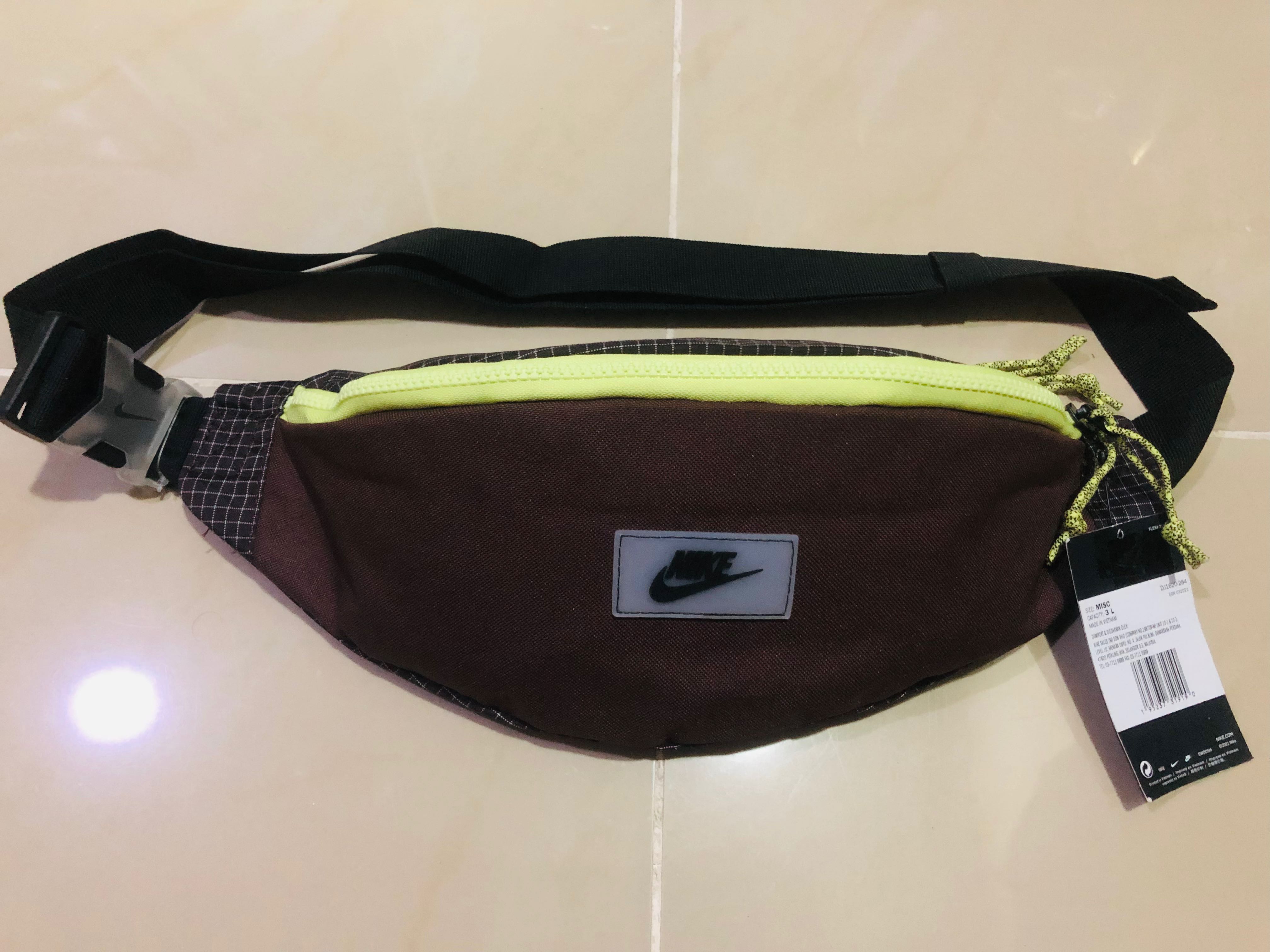Original Nike Pouch bag, Men's Fashion, Bags, Belt bags, Clutches and ...