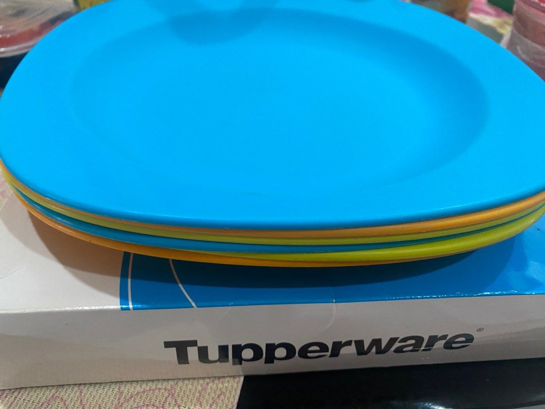 Original Tupperware Splendor plates, Furniture & Home Living ...