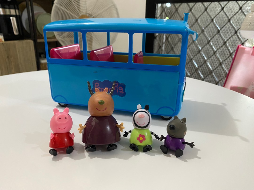 Peppa Pig School Bus, Hobbies & Toys, Toys & Games on Carousell