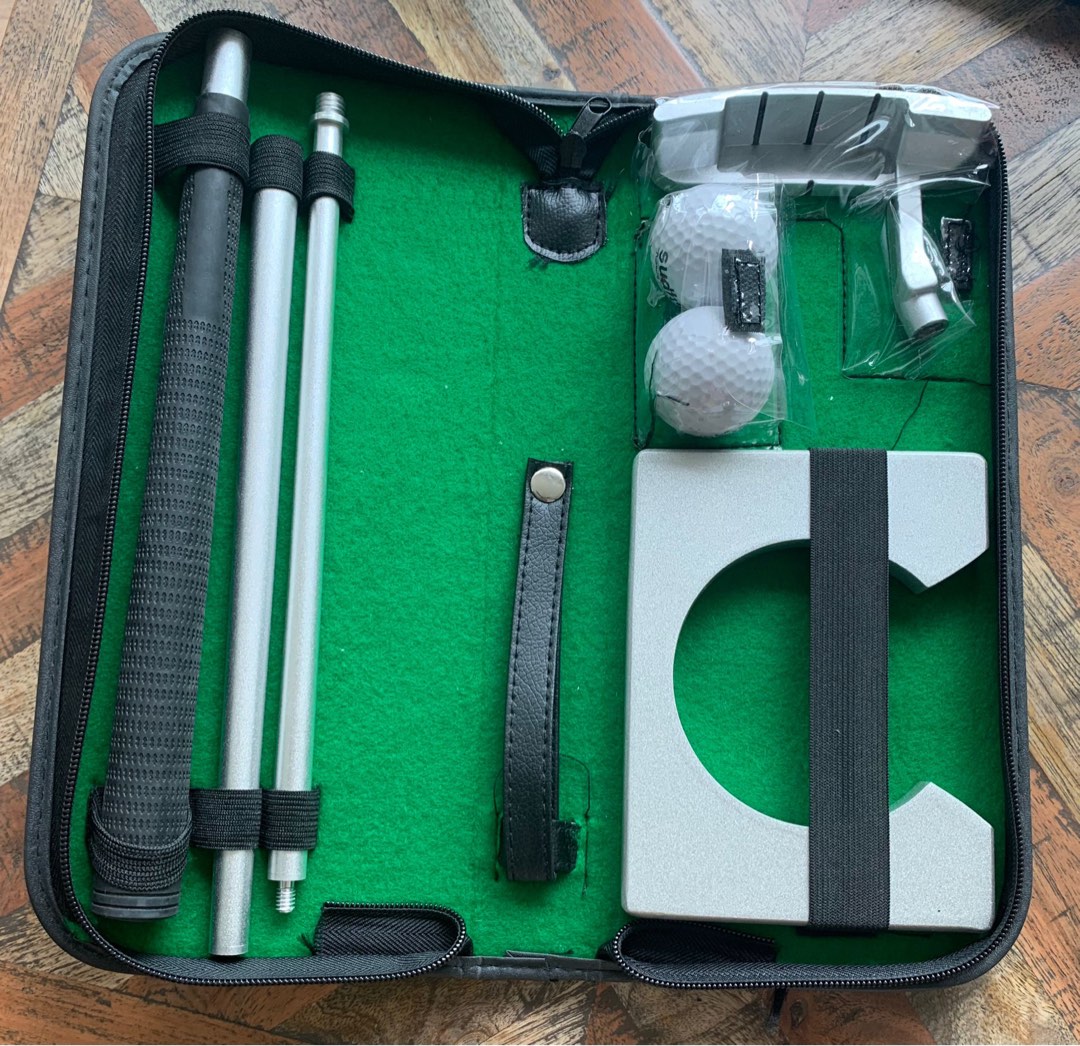 Portable Golf Set, Sports Equipment, Sports & Games, Golf on Carousell