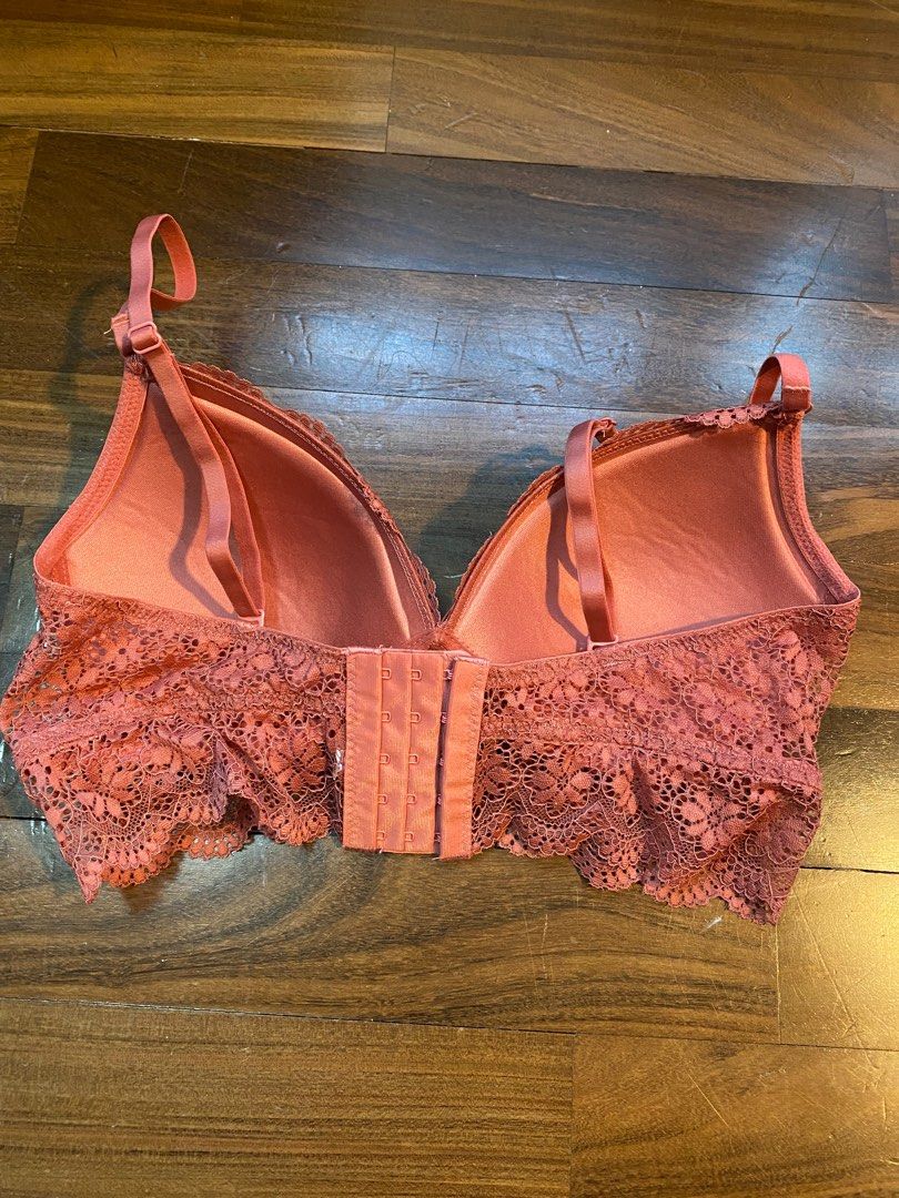 Primark Dusty Pink Bra, Women's Fashion, New Undergarments & Loungewear ...