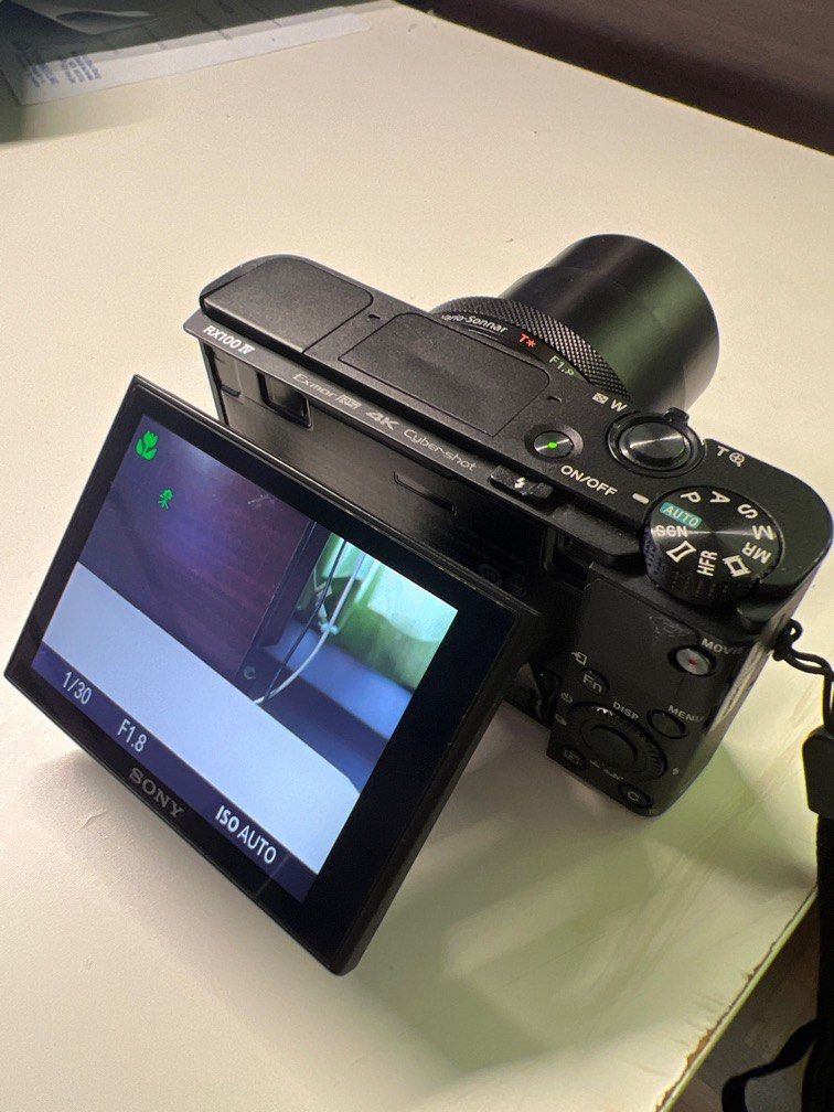 Sony RX100 IV Camera, Photography, Cameras on Carousell
