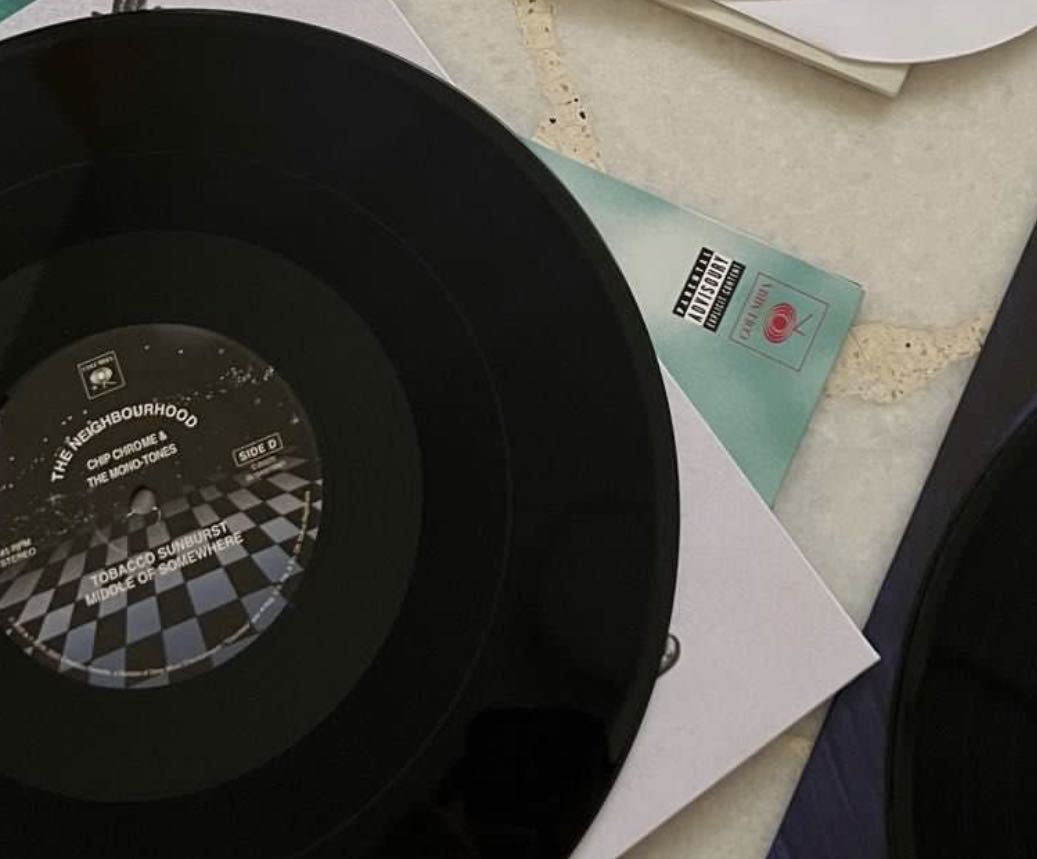 the neighbourhood chip chrome and the mono tones, Hobbies & Toys, Music ...