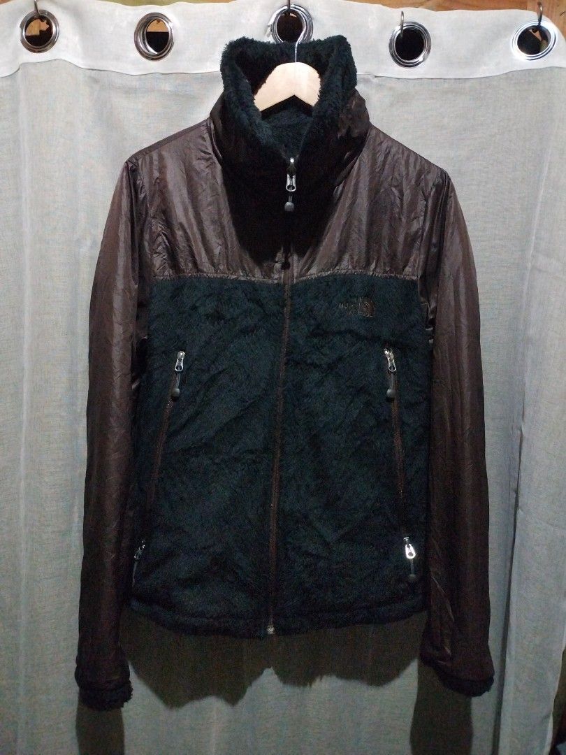 TNF REVERSIBLE, Men's Fashion, Coats, Jackets and Outerwear on Carousell