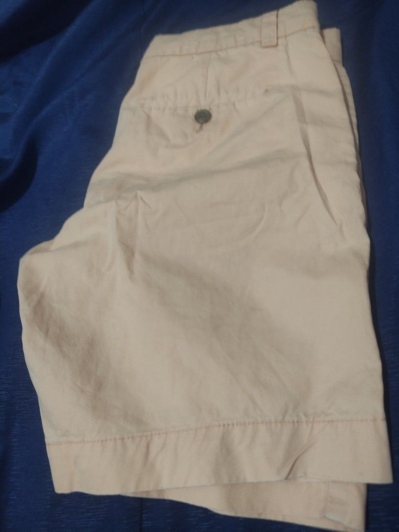 uniqlo short peach, Women's Fashion, Bottoms, Shorts on Carousell