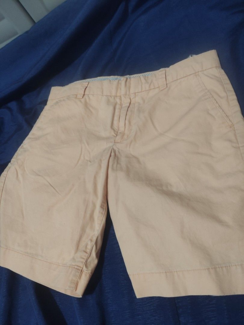 uniqlo short peach, Women's Fashion, Bottoms, Shorts on Carousell