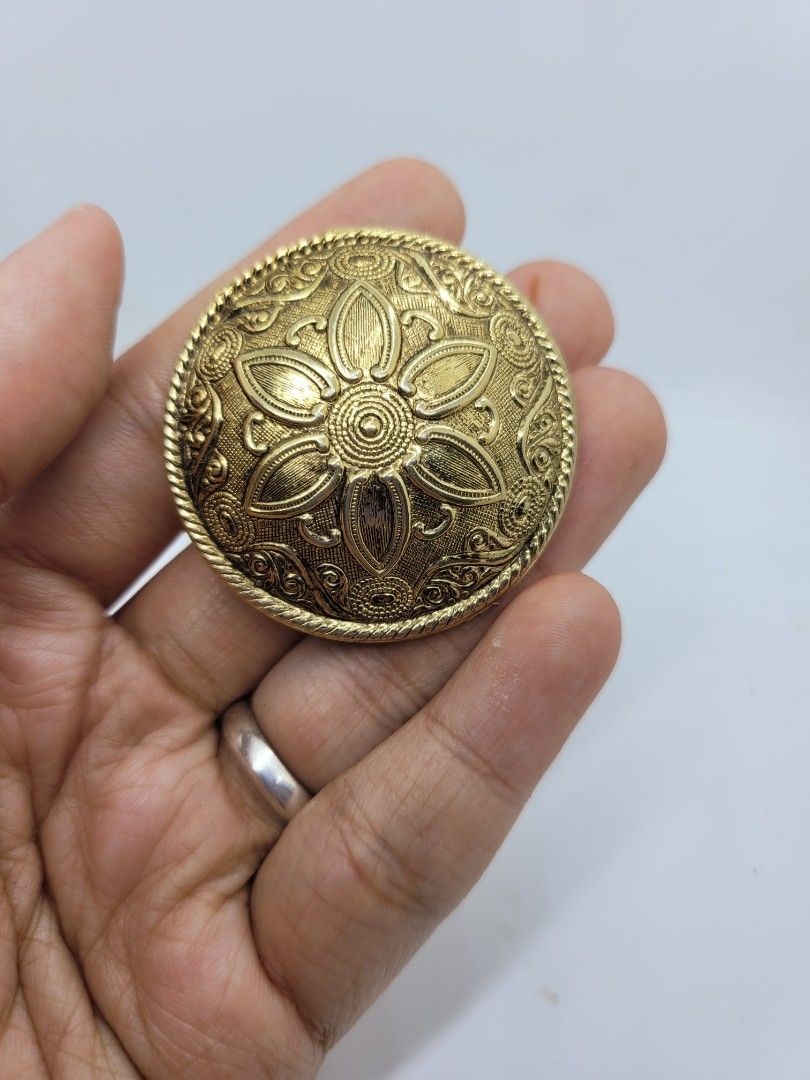 Vintage Pocket Locket, Women's Fashion, Jewelry & Organizers, Accessory ...