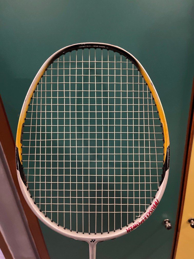 Yonex muscle power 30, Sports Equipment, Sports & Games, Racket & Ball ...