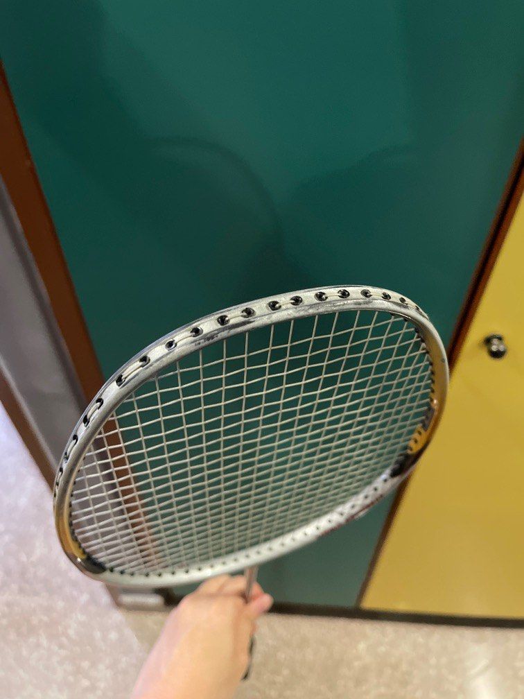 Yonex muscle power 30, Sports Equipment, Sports & Games, Racket & Ball ...