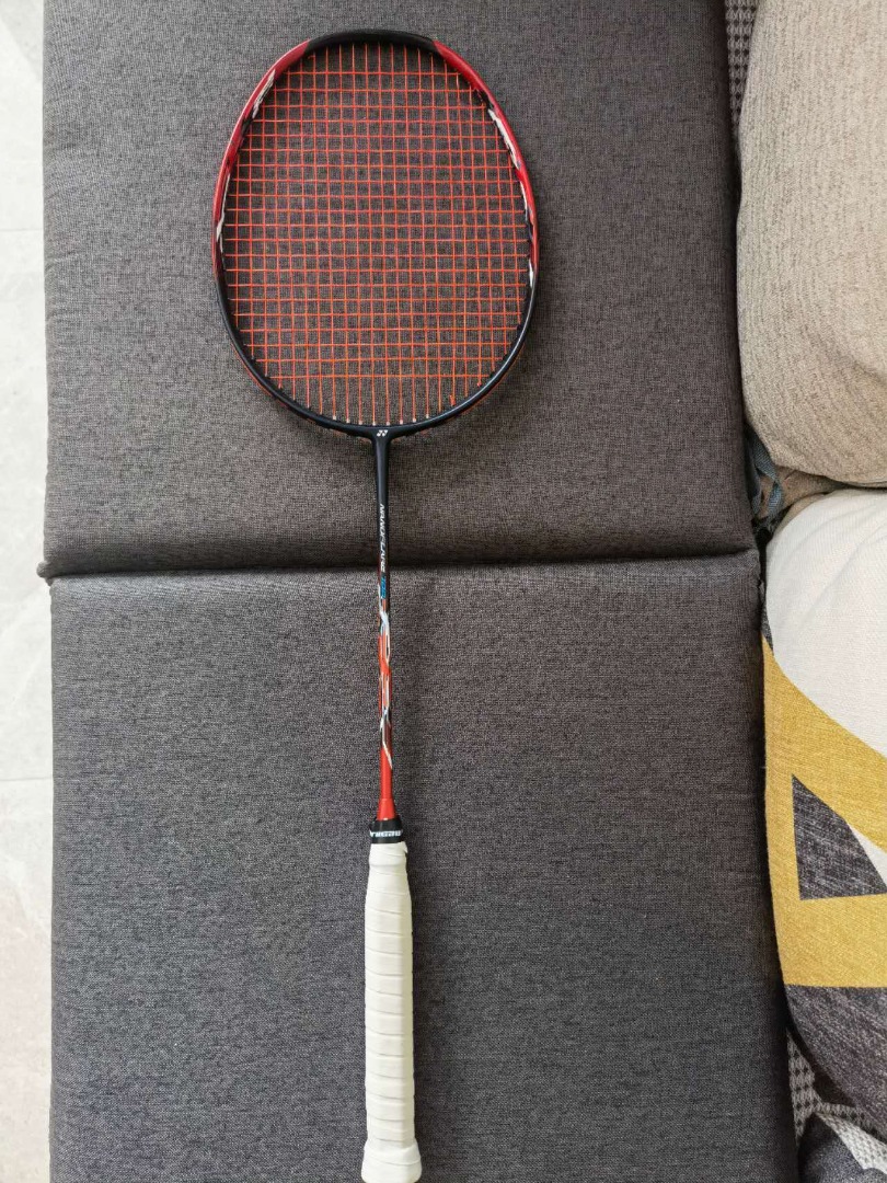 Yonex Nanoflare NF700 4UG5 red (first generation), Sports Equipment ...