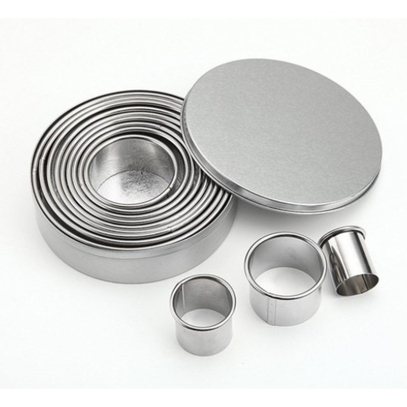 12 Pcs Round Dough Cutter Biscuit Cutters Set Sturdy Stainless Steel ...