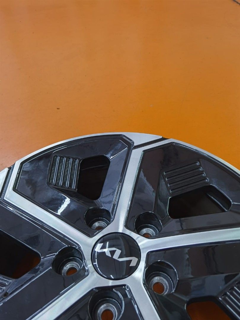 Sold 16 inch Kia Niro rims . Original. 52, Car Accessories, Tyres ...