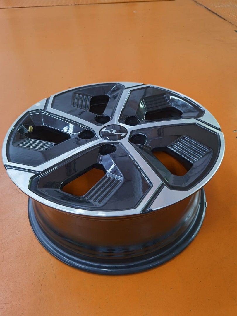Sold 16 inch Kia Niro rims . Original. 52, Car Accessories, Tyres ...
