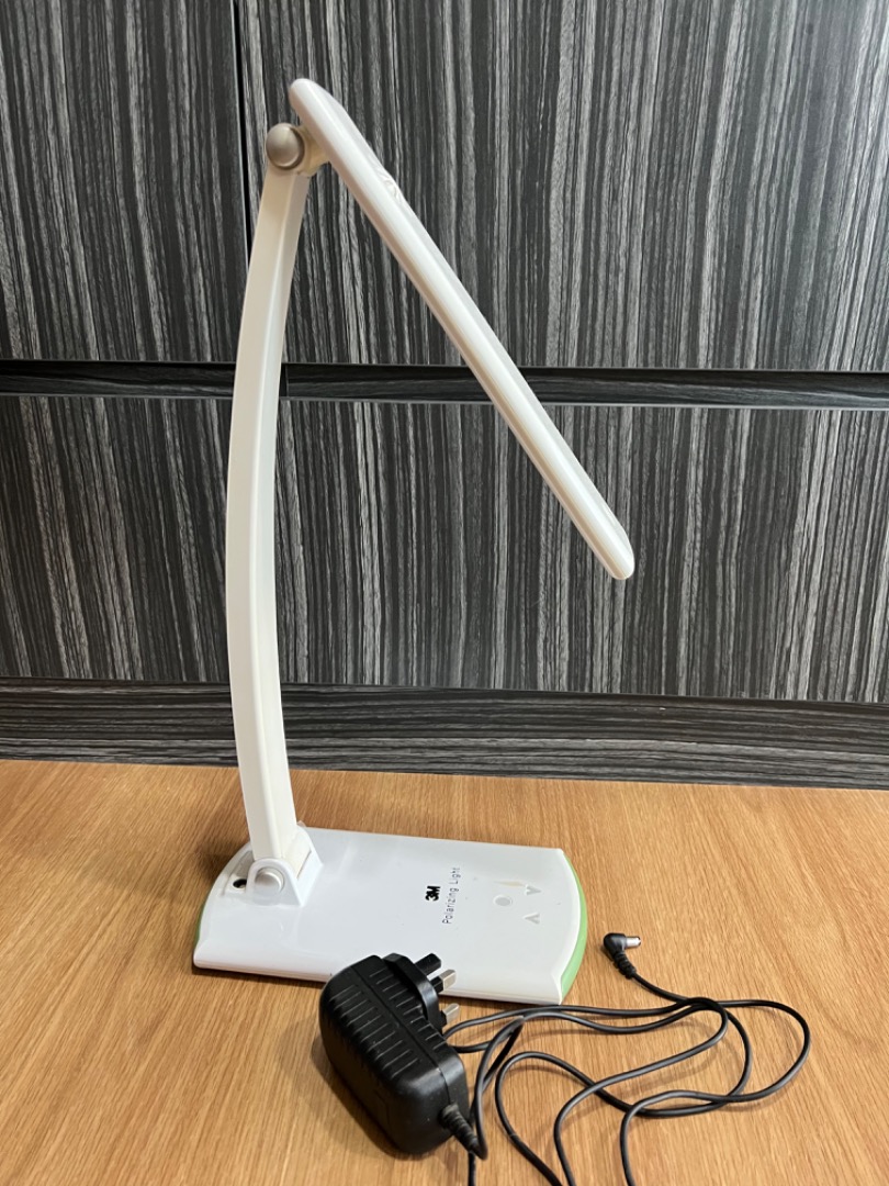 3M polarize table lamp, Furniture & Home Living, Lighting & Fans ...