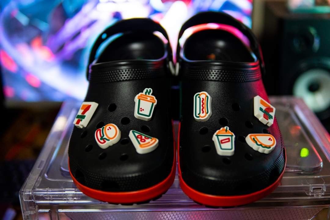 7/11 X Crocs Collaboration LIMITED EDITION (AUTHENTIC), Men's Fashion ...