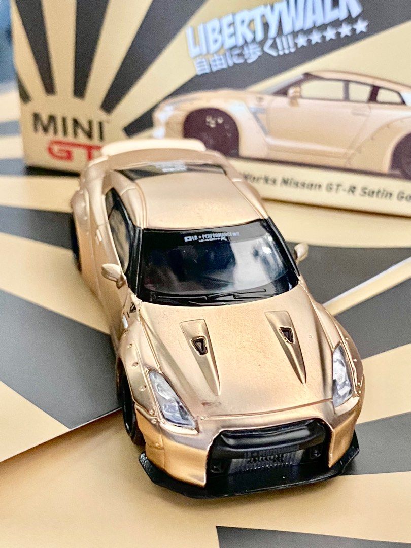 (全新開盒) MiniGT Mini GT 30 Nissan GTR R35 LB Works LBWK Satin Gold USA Exclusive 啞金色 美國限定 ( Tomica ...