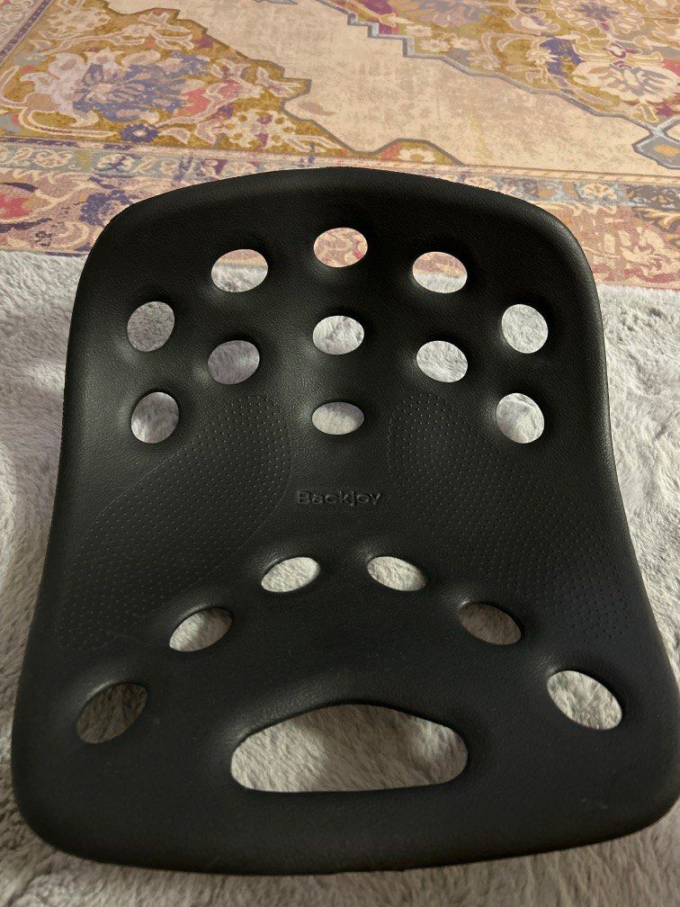 Backjoy black 坐墊, 傢俬＆家居, 傢俬, 椅子 - Carousell