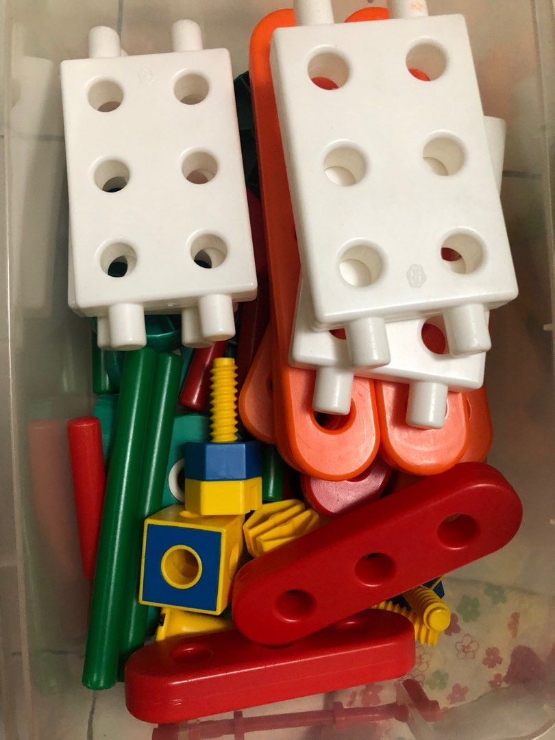 Building toys - Gigo brand, Hobbies & Toys, Toys & Games on Carousell