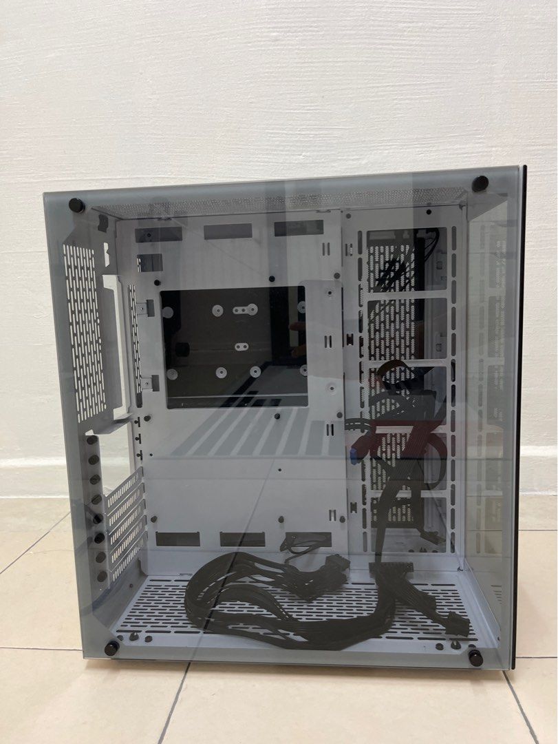 (case & psu) Tecware vxr + vertical gpu mounting kit good Lian li o11 ... (case & psu) Tecware vxr + vertical gpu mounting kit good Lian li o11 ...