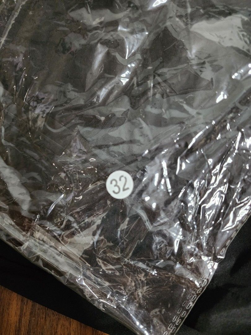 Chung Cheng High Main (CCHM) PE shorts (1 left), Hobbies & Toys ...