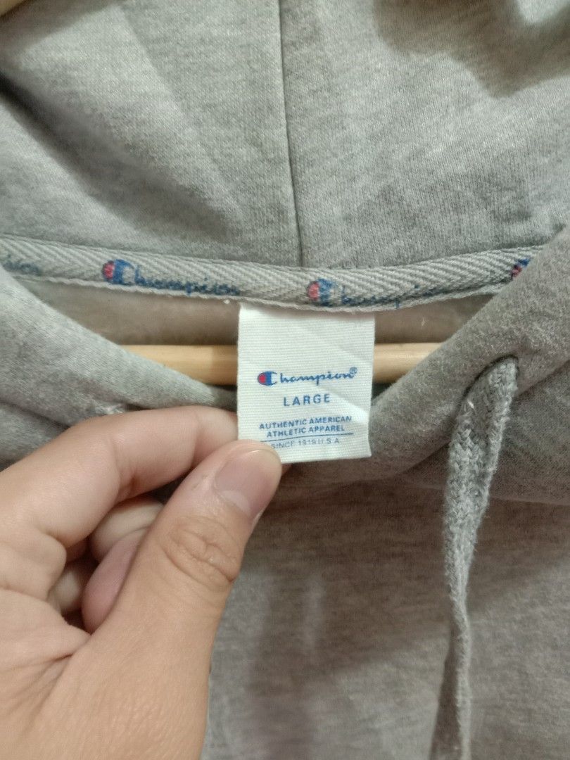 Champion basic logo, Men's Fashion, Tops & Sets, Hoodies on Carousell