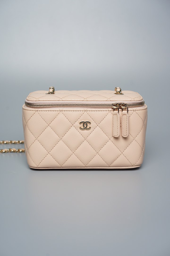 Chanel long vanity in beige caviar, Luxury, Bags & Wallets on Carousell