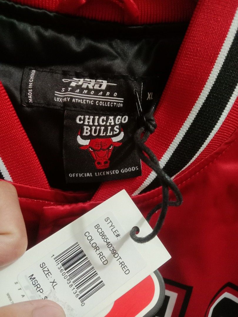 Chicago Bulls Pro Standard AOP, Men's Fashion, Coats, Jackets and ...