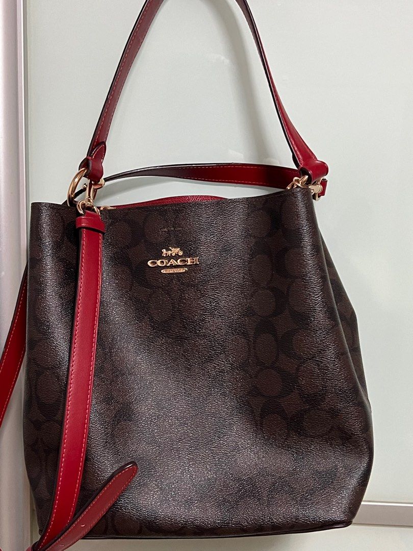 Coach Bucket Bag, Women's Fashion, Bags & Wallets, Shoulder Bags on ...