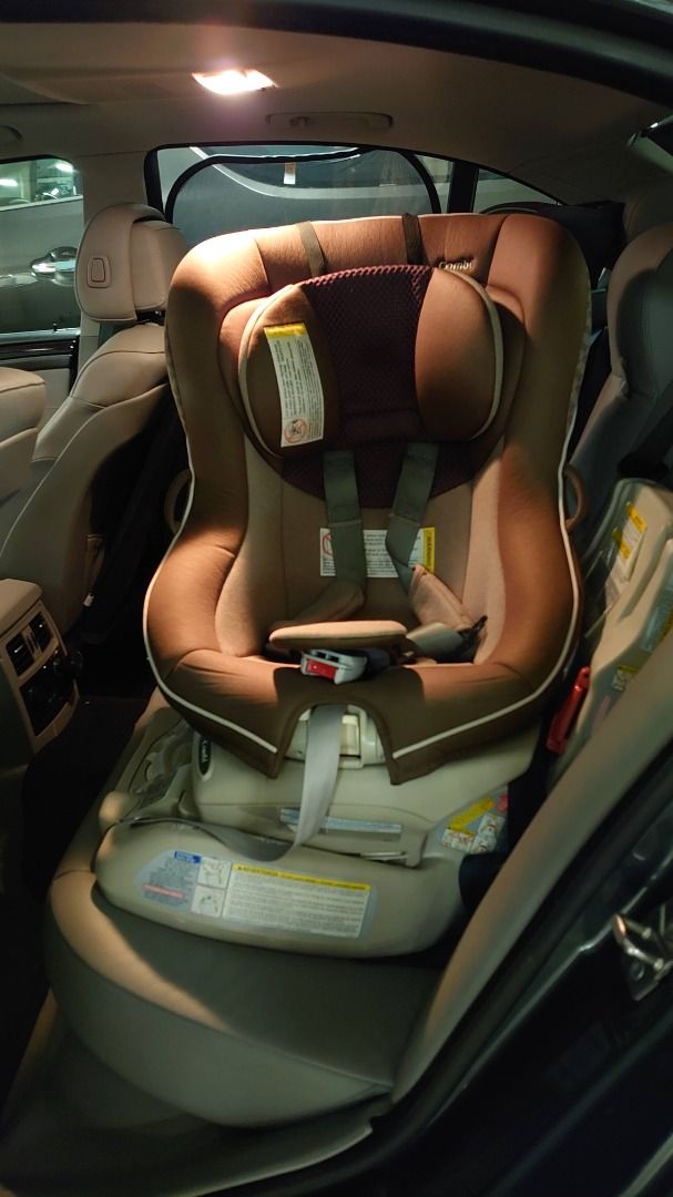 Combi Zeus 360 Turning Baby Car Seat ISOFIX, 汽車配件, 其他 - Carousell