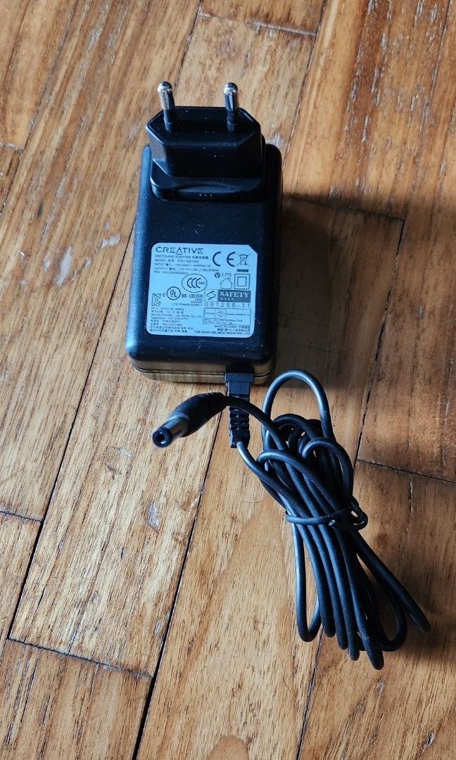 Creative D200 Bluetooth speaker, Audio, Soundbars, Speakers ...