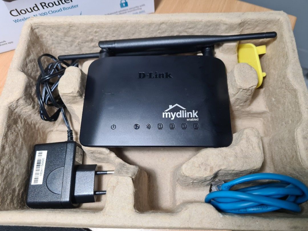 DLINK N300 DIR-605L wireless router, Computers & Tech, Parts ...