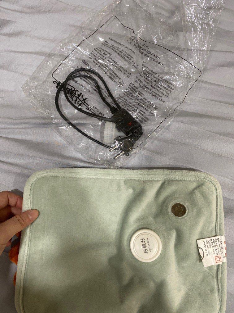 electrical heat/hot water pack, Everything Else on Carousell
