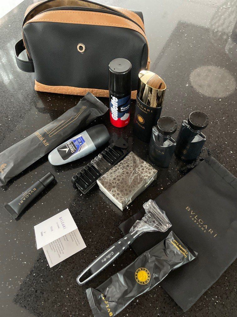 Emirates First Class Amenities kit with Bvlgari Tygar Eau De Parfum ...