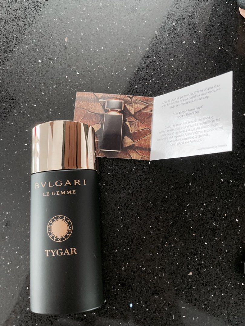Emirates First Class Amenities kit with Bvlgari Tygar Eau De Parfum ...