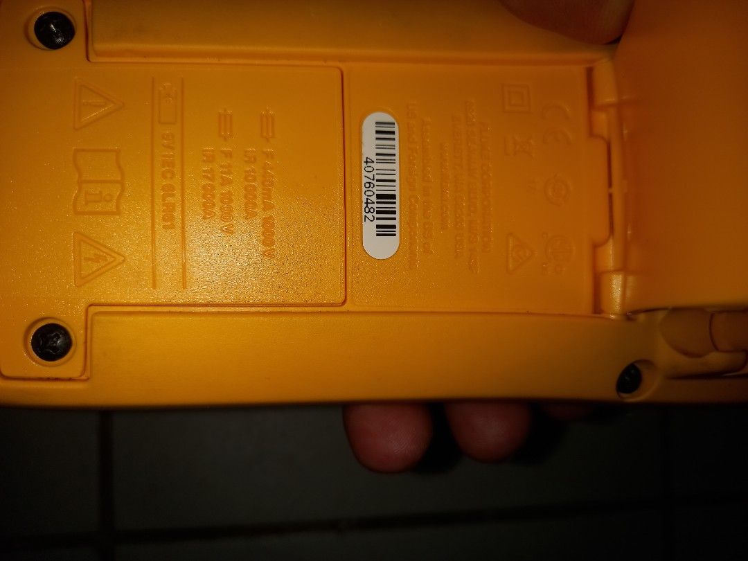 Fluke 177 true RMS digital multimeter, Commercial & Industrial ...