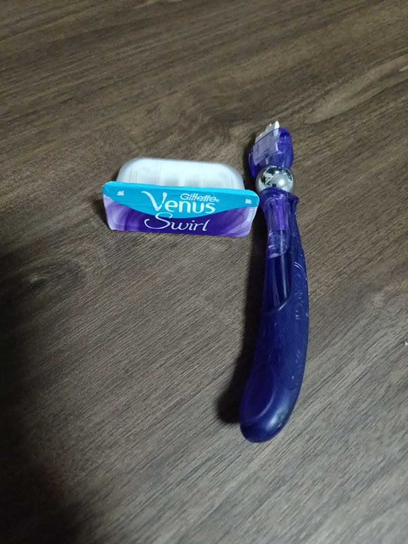 Gillette Venus Swirl Shaver, Beauty & Personal Care, Face, Face Care on ...